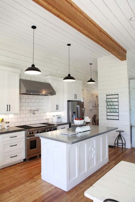 Gorgeous White Kitchen Ideas - Modern, Farmhouse, Coastal Kitchens