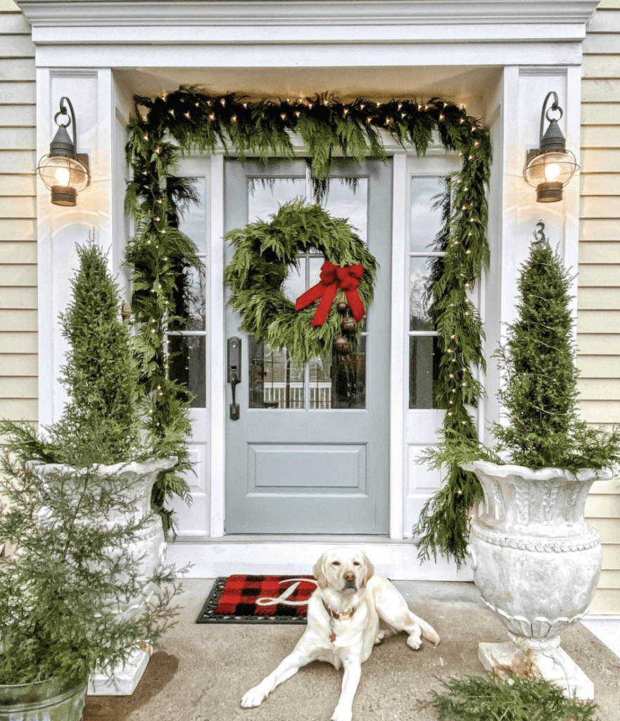 25 Beautiful Christmas Front Porches | A Blissful Nest