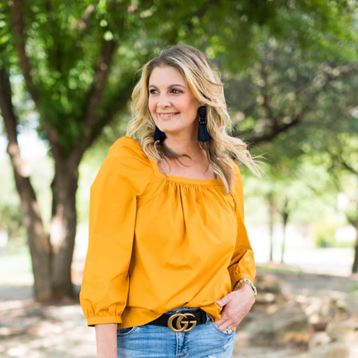 Style A Console Table Like A Pro with These 5 Designer Tips