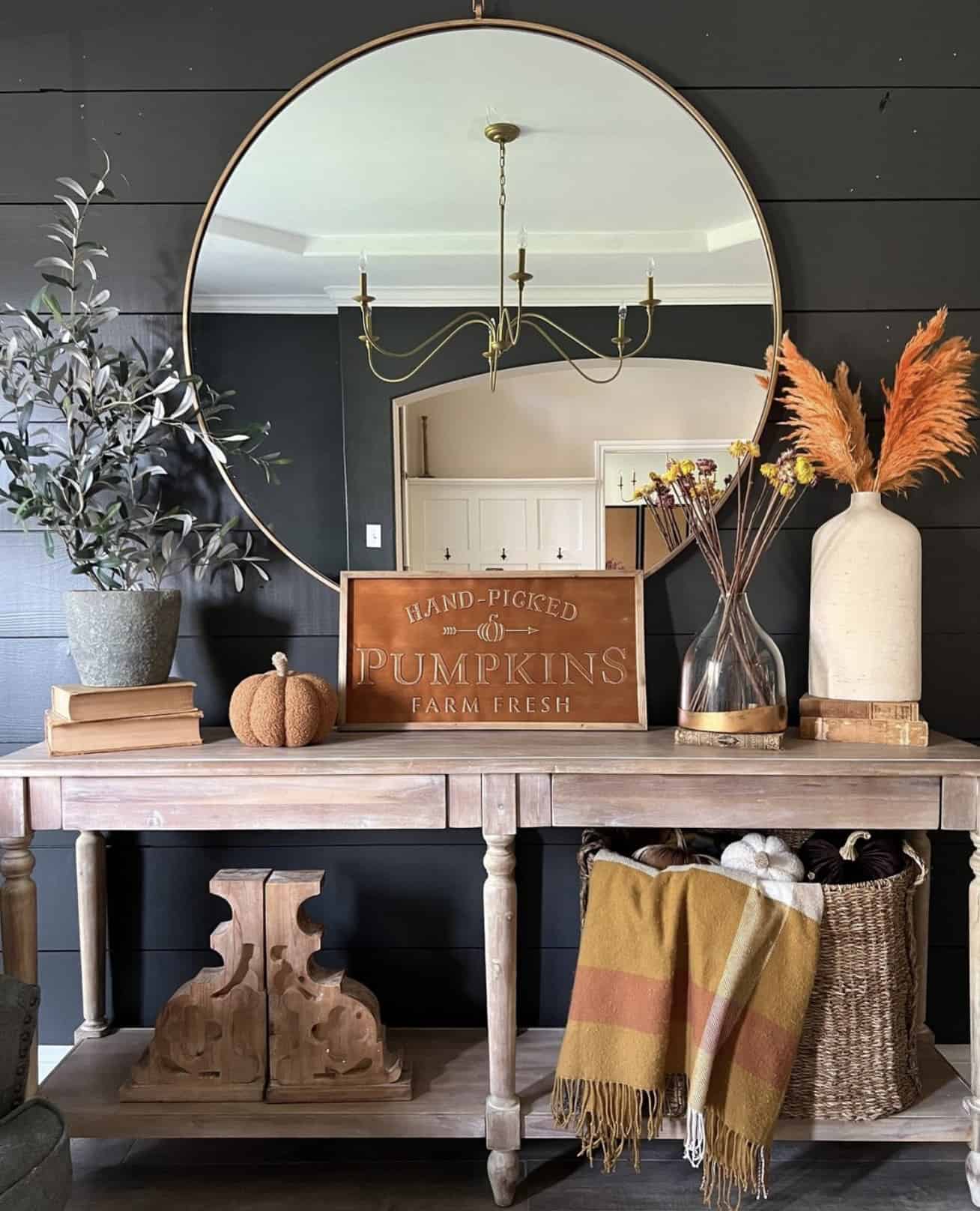Best Fall Entryway Decor Ideas | A Blissful Nest