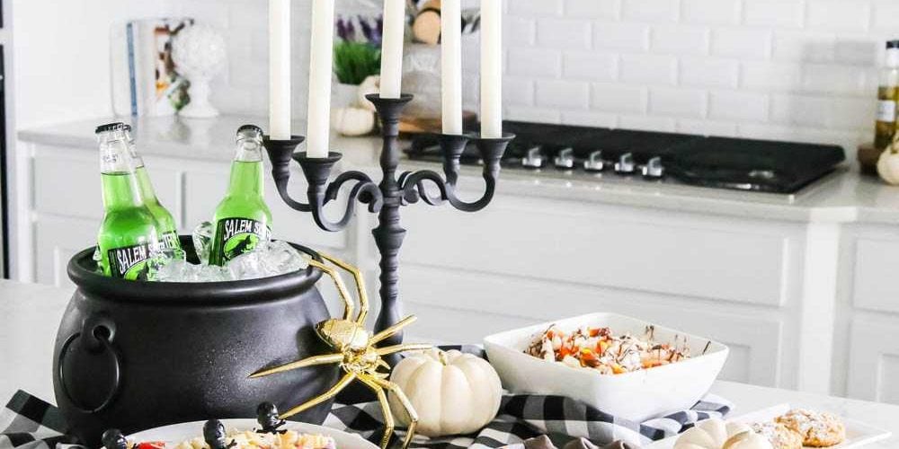 How to Decorate for Halloween in Your Home with Essential Halloween ...
