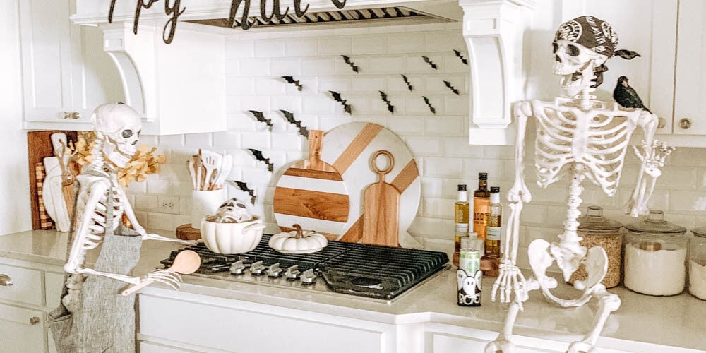 Last Minute Fun and Spooky Halloween Decor - A Blissful Nest