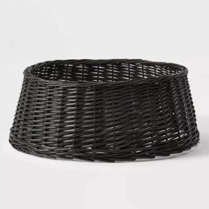 Beautiful Christmas Tree Collars + Where to Buy Them - A Blissful Nest