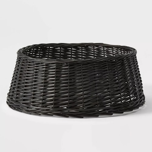 Beautiful Christmas Tree Collars + Where to Buy Them - A Blissful Nest