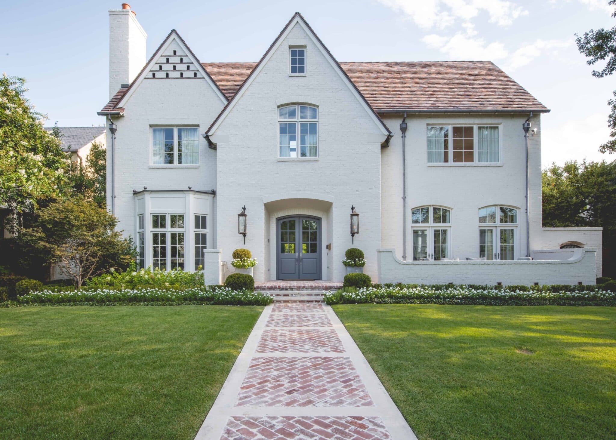 Best White Home Exterior Ideas to Up Your Curb Appeal