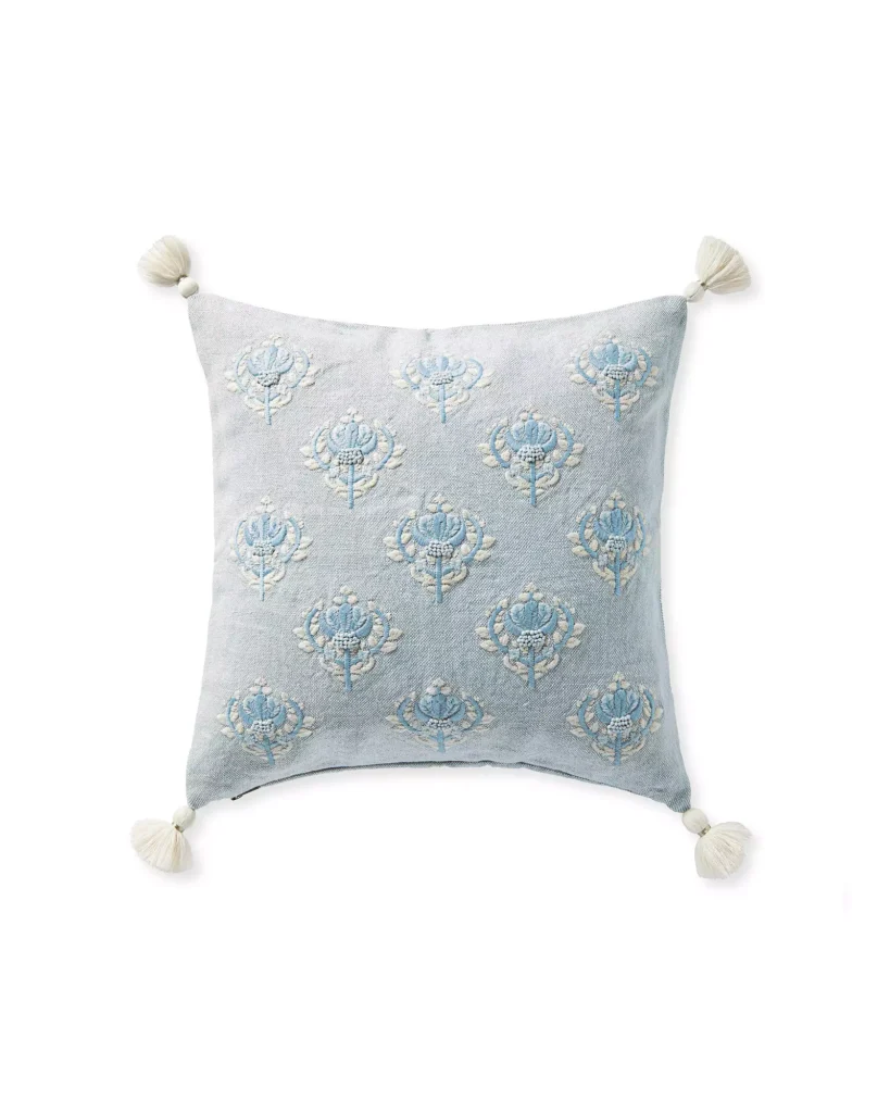 Beautiful Summer Throw Pillows - A Blissful Nest