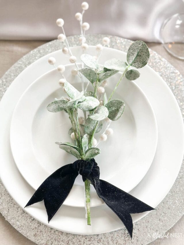 Christmas Table Setting With Neutral Accents | A Blissful Nest