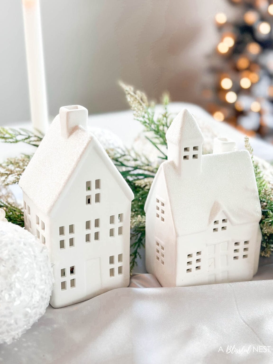 Christmas Table Setting With Neutral Accents | A Blissful Nest