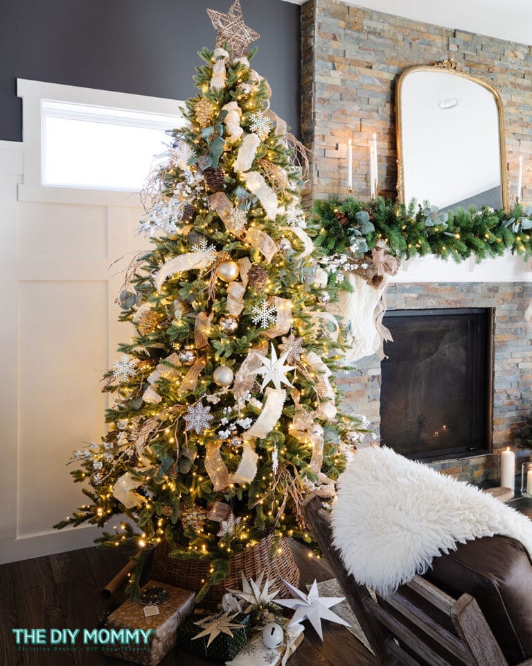 Easy Christmas Tree Decorating Ideas | A Blissful Nest