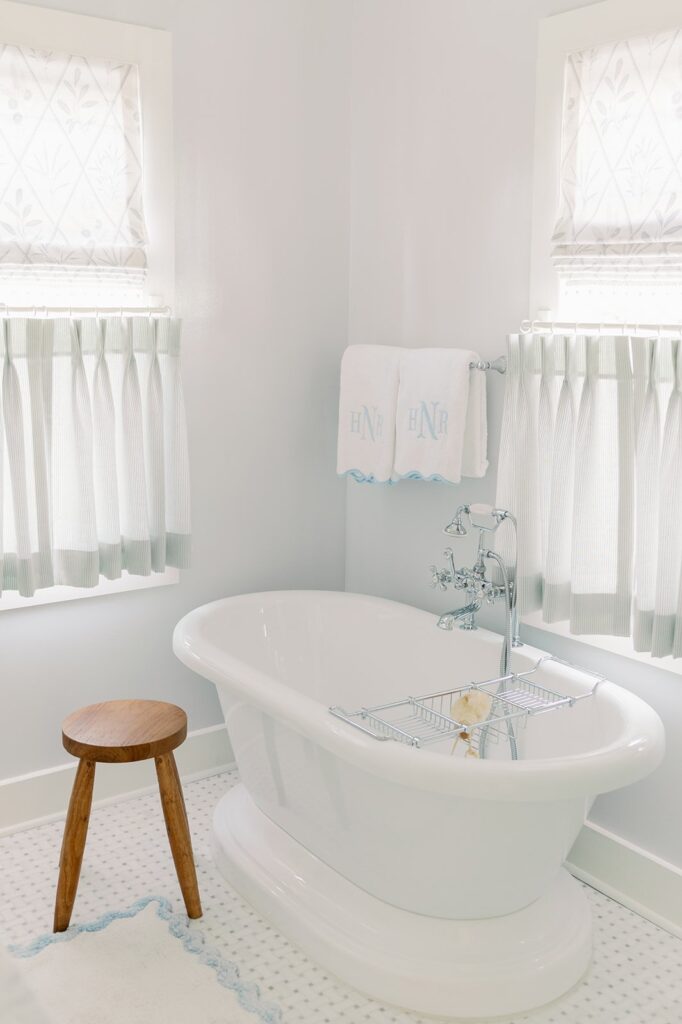 Bathtub Organizer Ideas | A Blissful Nest