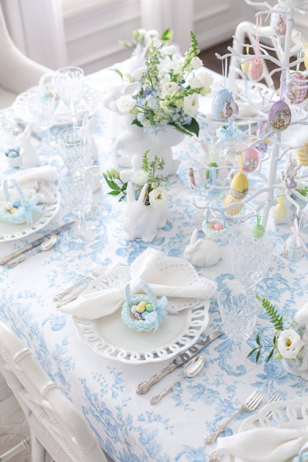 Beautiful Easter Table Setting Ideas | A Blissful Nest