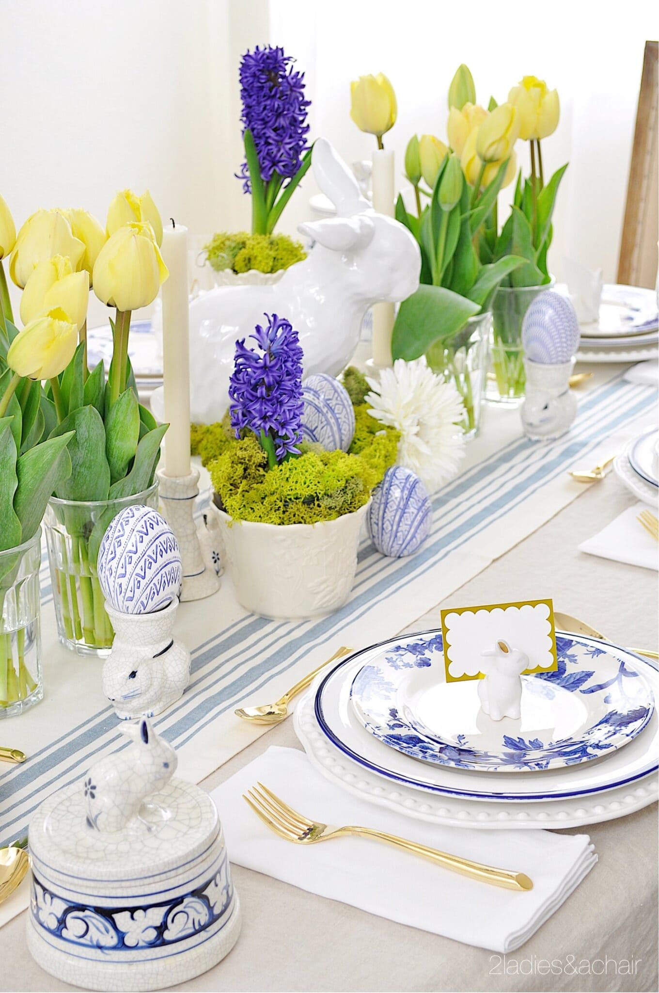 Easter Table Decorations | A Blissful Nest