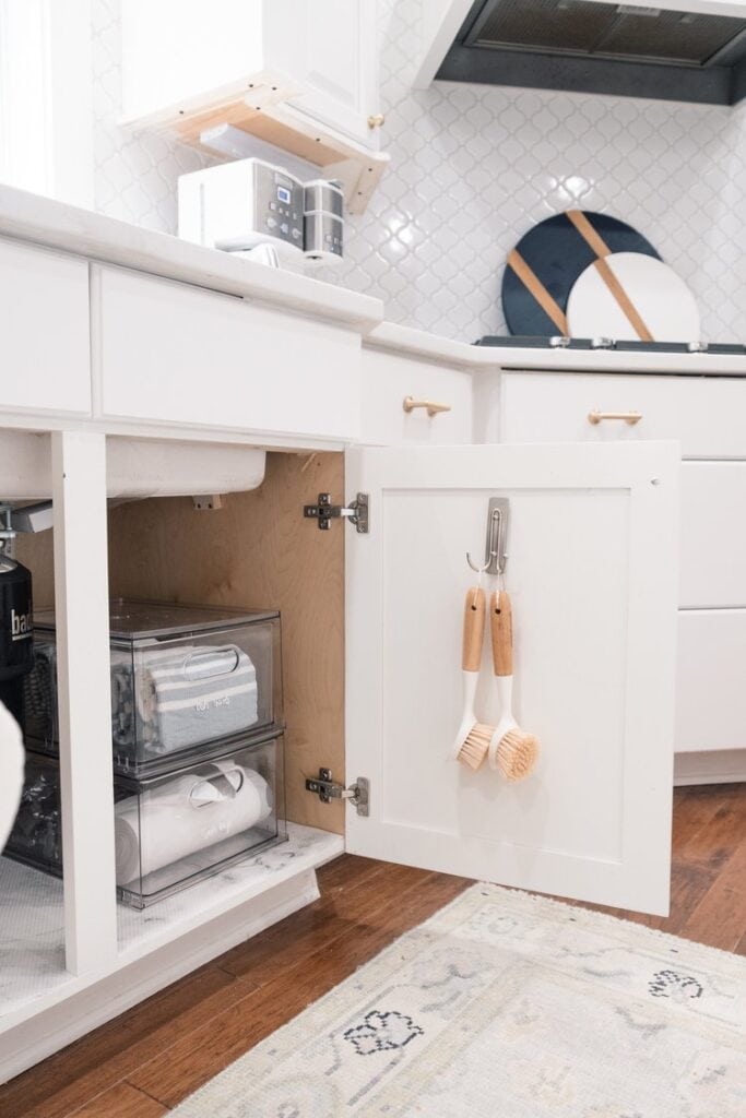 Kitchen Decluttering Checklist | A Blissful Nest