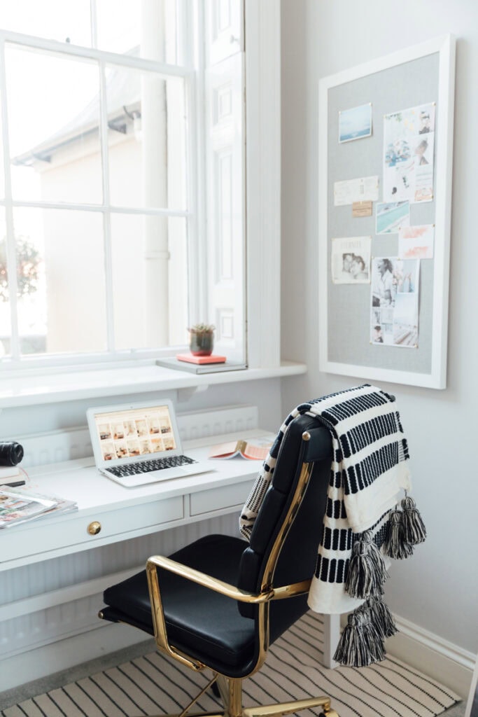 Tiny Office Spaces | A Blissful Nest