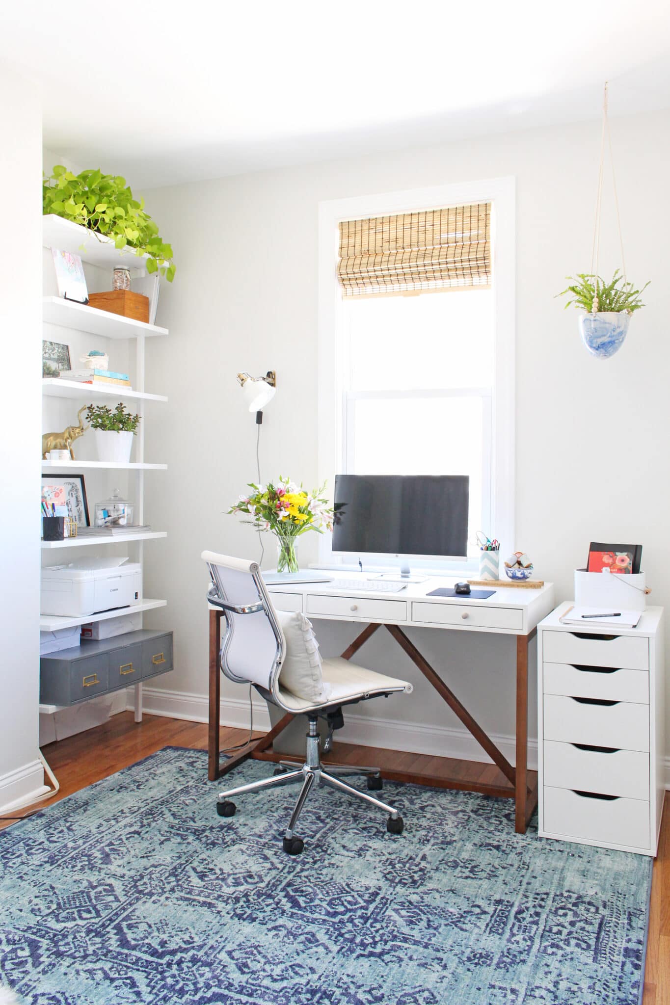 Tiny Office Spaces | A Blissful Nest