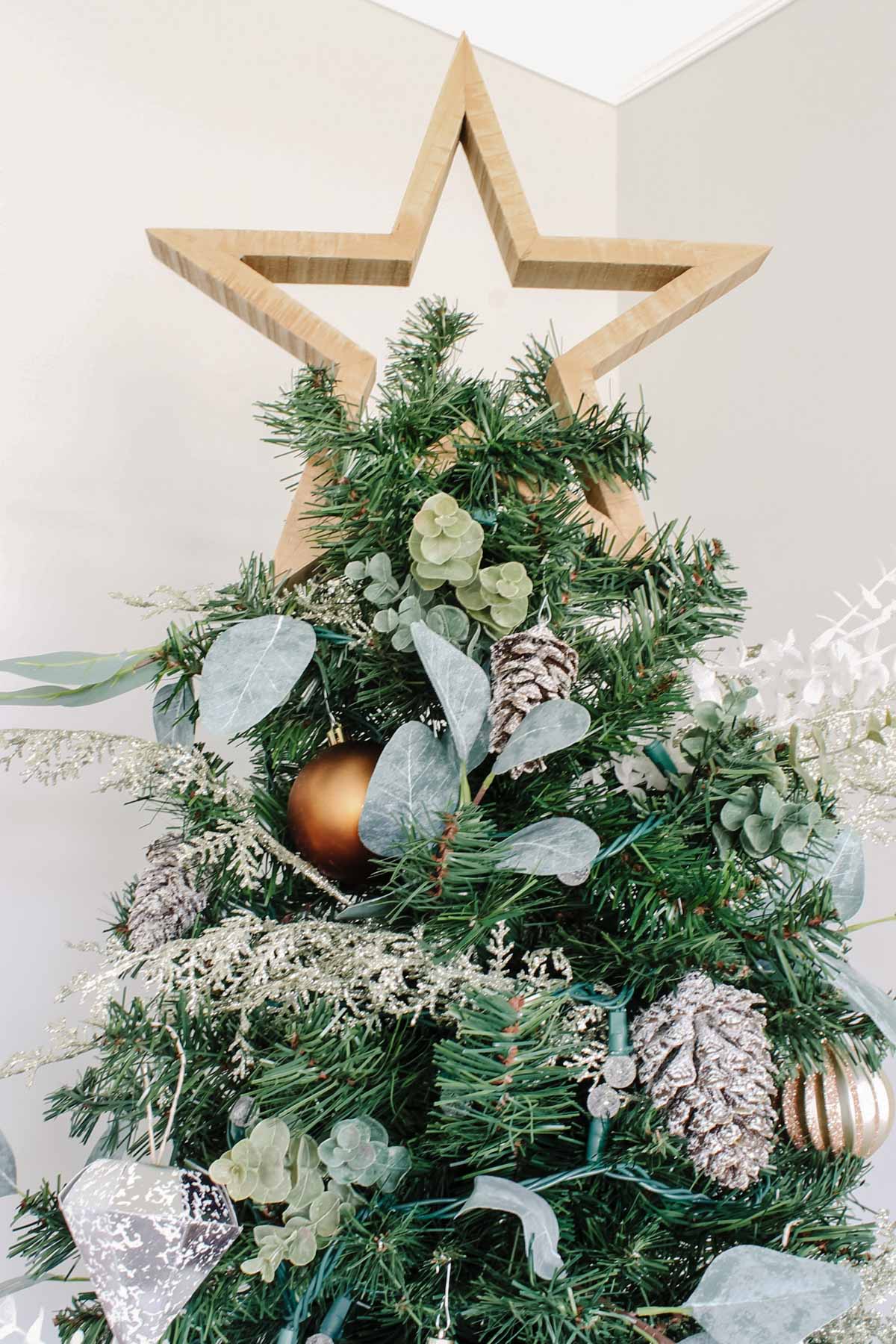 DIY Christmas Tree Topper Ideas | A Blissful Nest